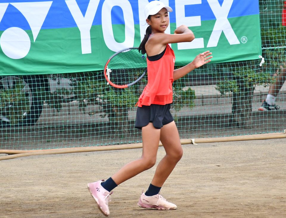 大会2日目が終了、女子のベスト16が出揃う [第40回全国小学生] | テニスマガジンONLINE｜tennismagazine.jp