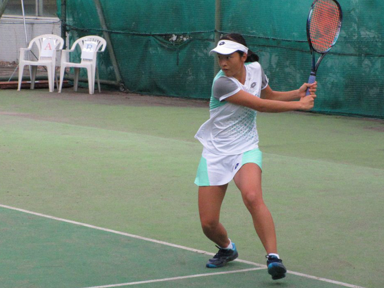 インカレ女王の山崎郁美と16歳の齋藤咲良がシード撃破で8強入り [牧之原国際女子テニス] | テニスマガジンONLINE｜tennismagazine.jp