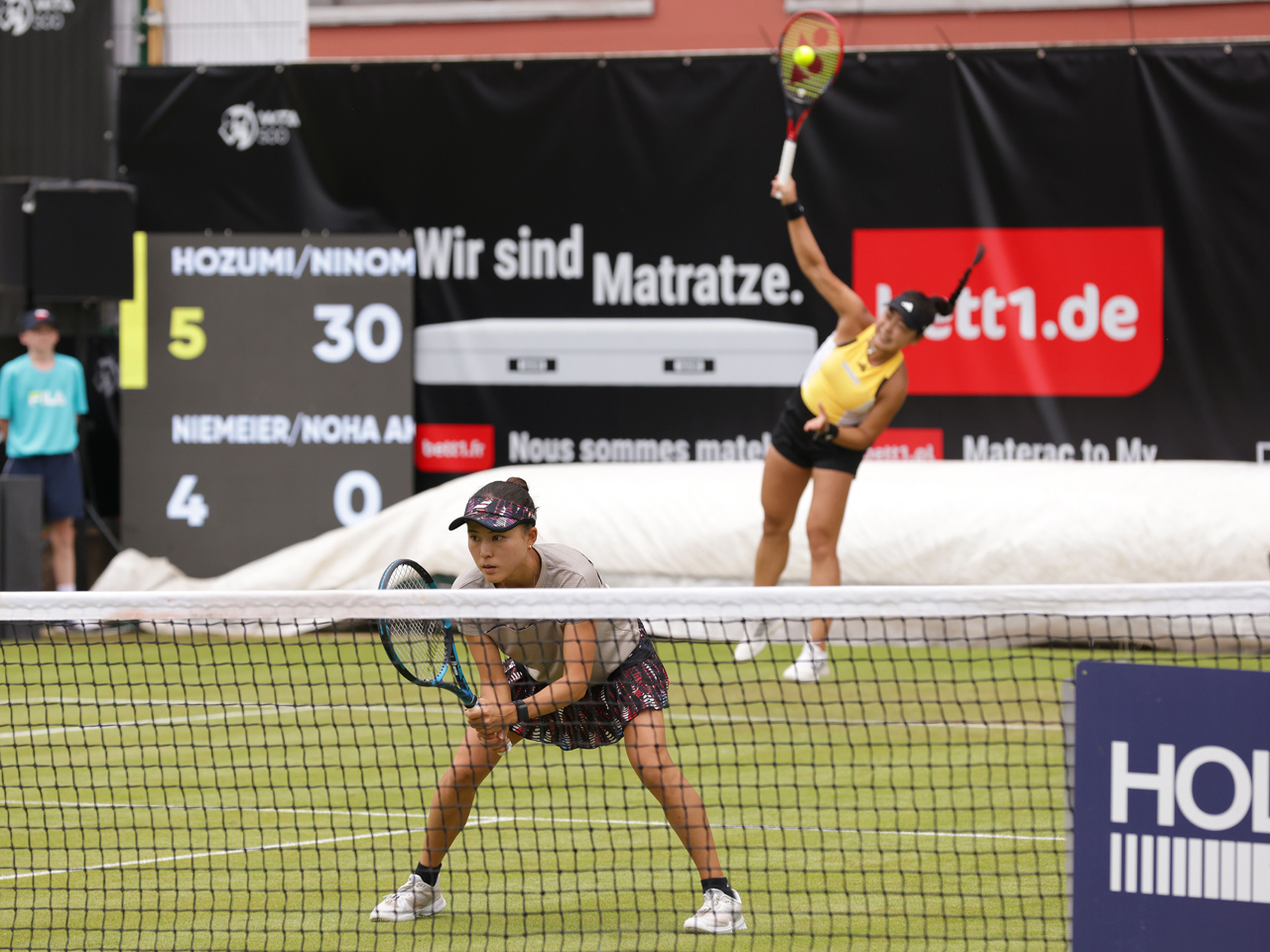 穂積絵莉／二宮真琴は逆転負けでグラスコートシーズン2大会連続初戦敗退 [WTAベルリン] | テニスマガジンONLINE｜tennismagazine.jp