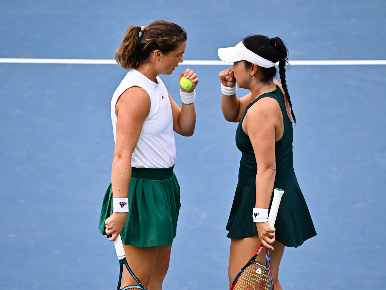 エイケリ／穂積絵莉は夏の北米ハードコートシーズン2大会連続初戦敗退 [WTAモントリオール] | テニスマガジンONLINE｜tennismagazine.jp